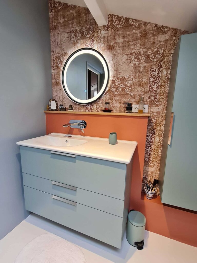Une salle de bain d'inspiration voyage en Asie avec PARTEDIS